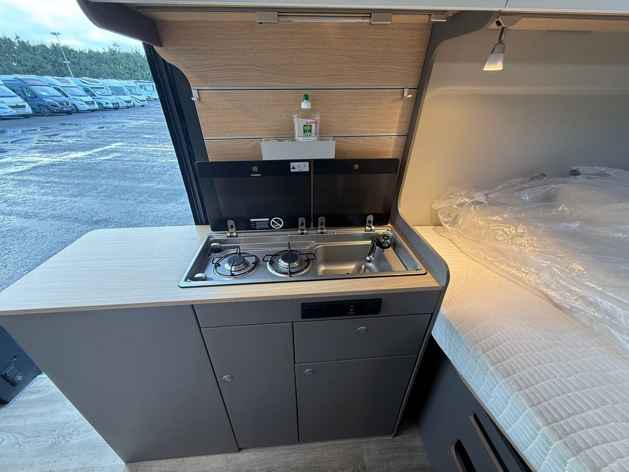 Fourgon aménagé LMC INNOVAN 600 - Petite annonce - Camping-car.com