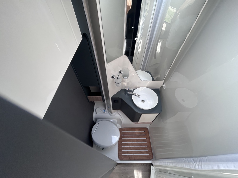 Camping-car LAIKA KOSMO BOITE AUTOMATIQUE H 1319 - Petite annonce ...