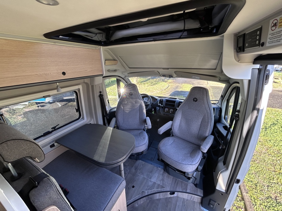 Fourgon aménagé SUNLIGHT CLIFF 600 X - Petite annonce - Camping-car.com