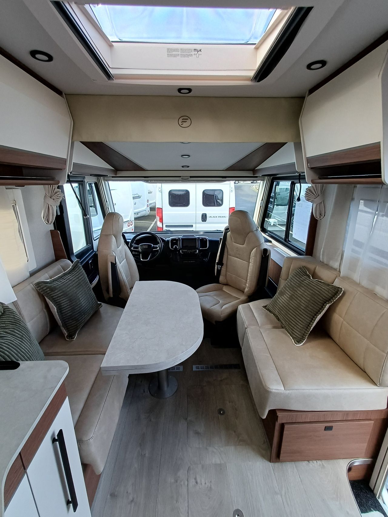 Camping-car FLEURETTE DISCOVER 75 LMF WELLNESS | Camping-car Magazine